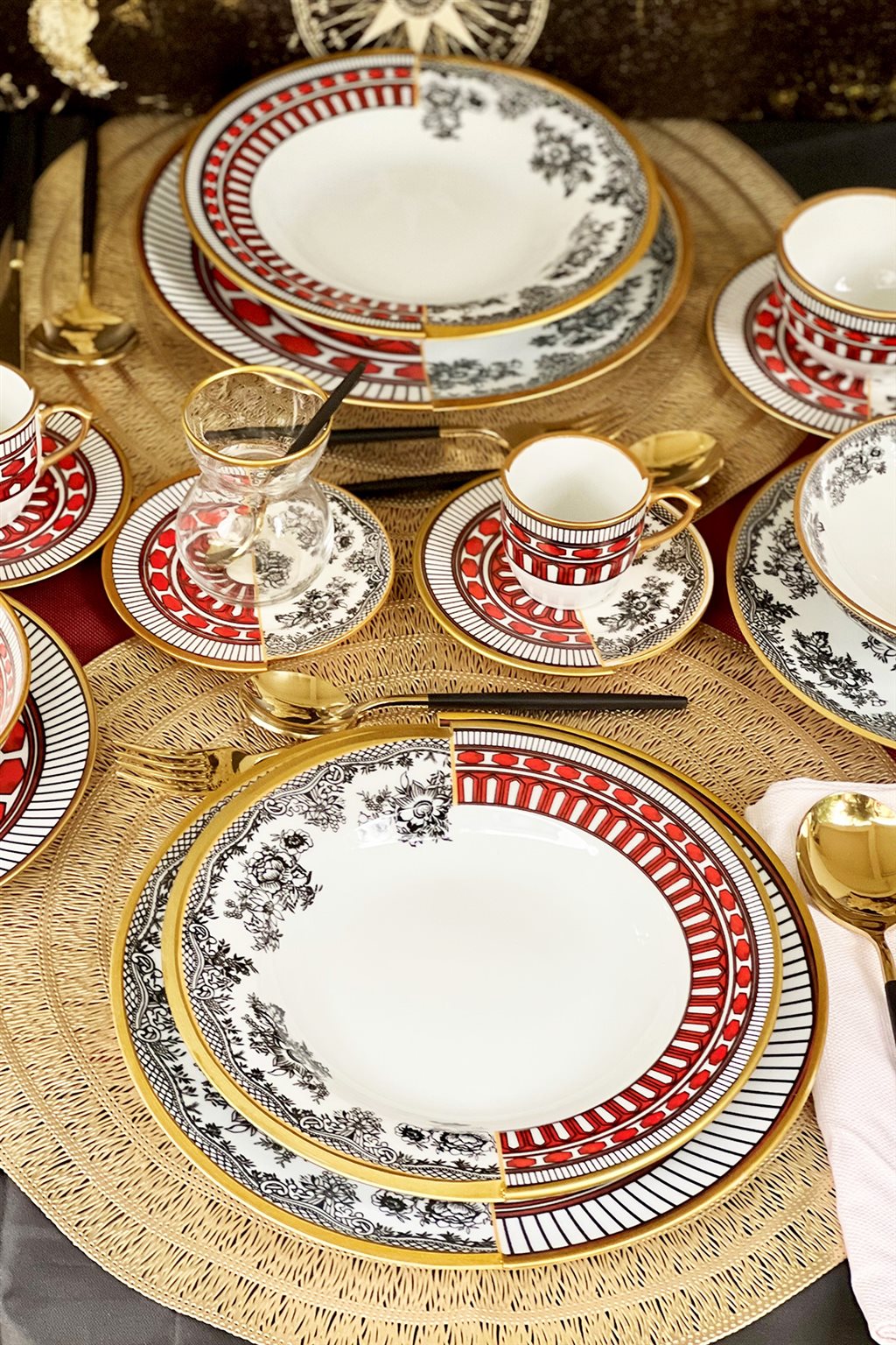 Apollo Series 6 Dinner Plates