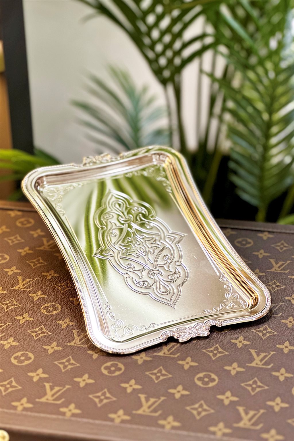 Dikdörtgen Gümüş İşlemeli Sunum Tepsi