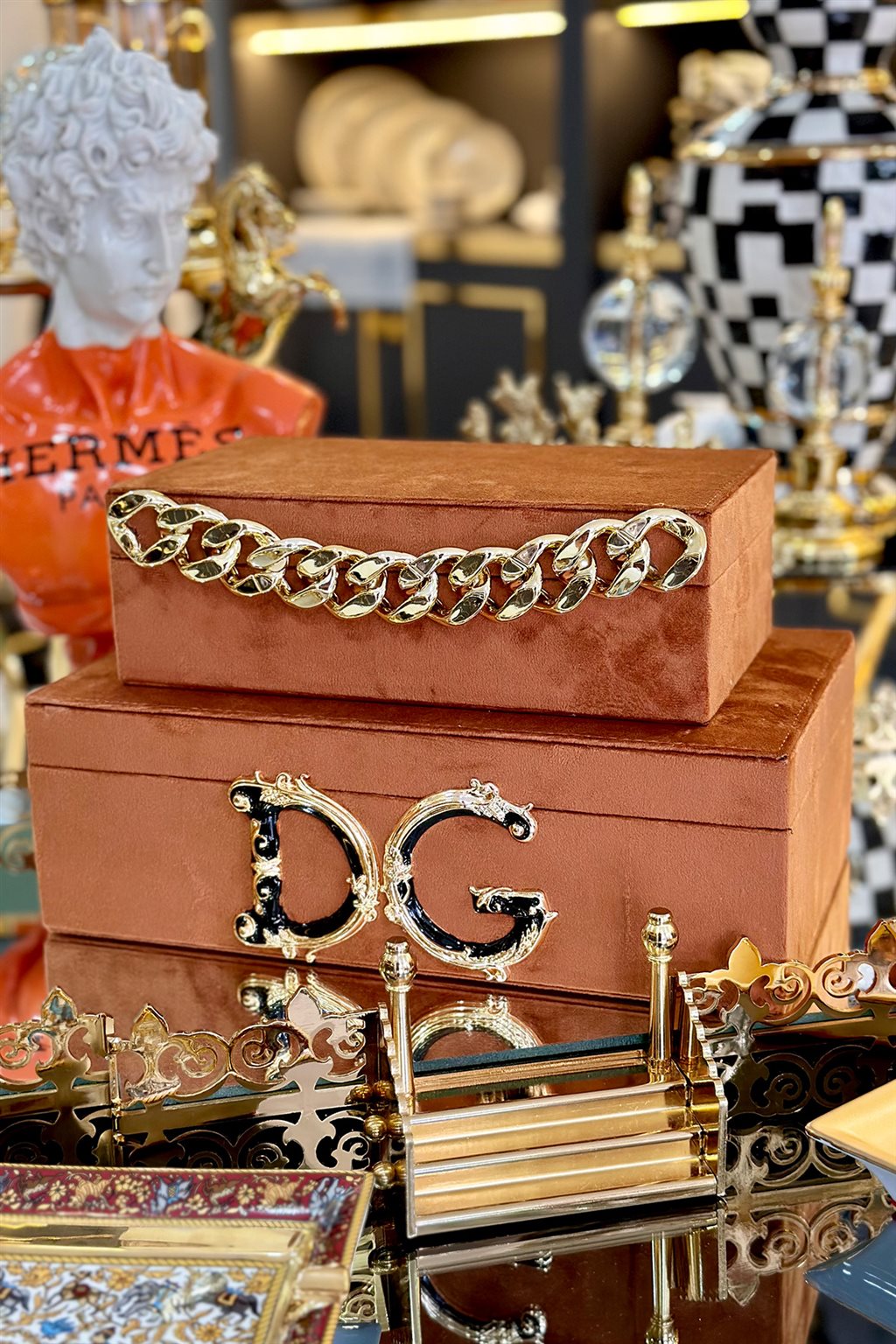 Decorative DG Pattern Tan 2-Pack Velvet Box