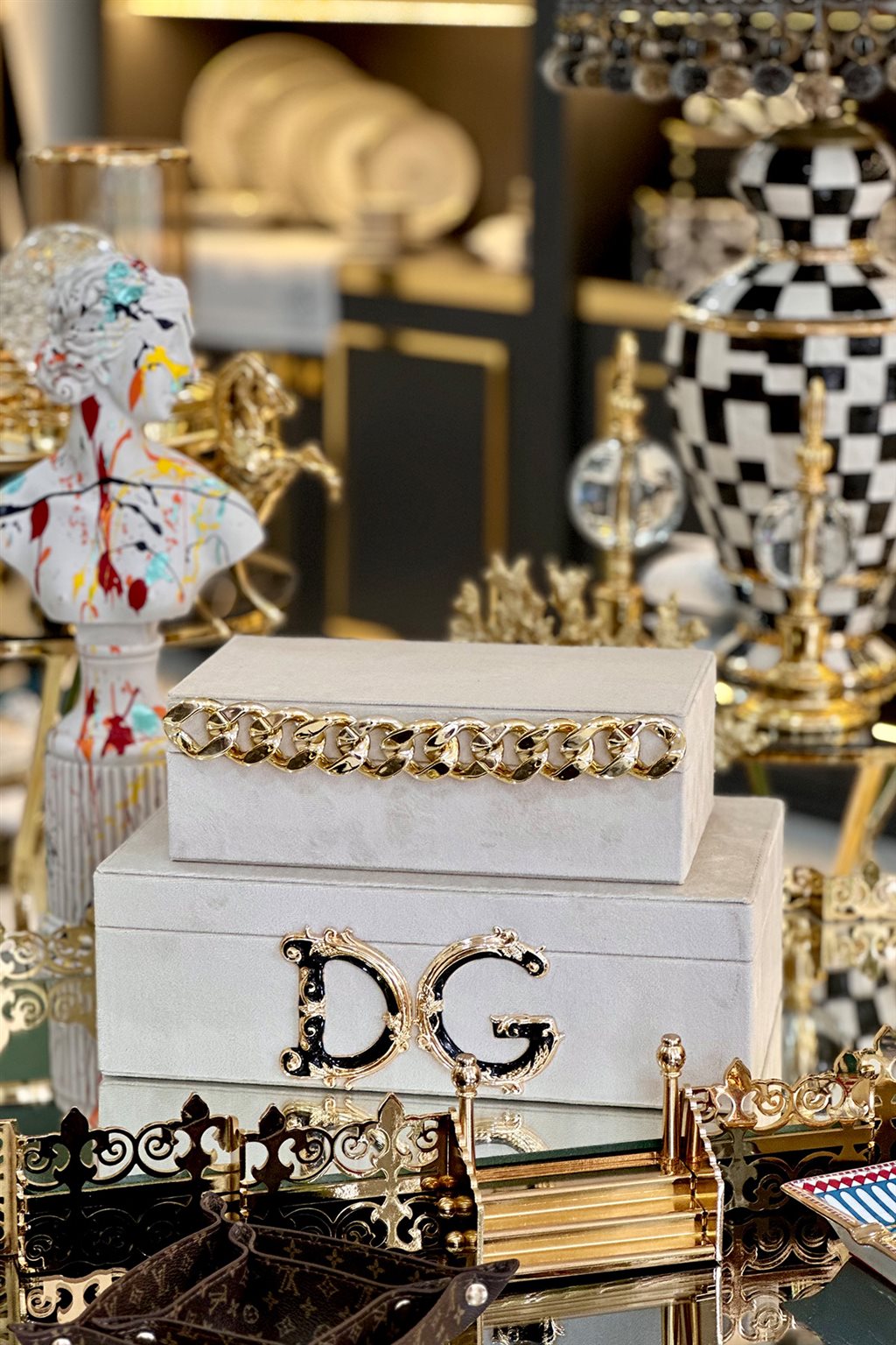 Decorative DG Pattern Cream 2-Pack Velvet Box