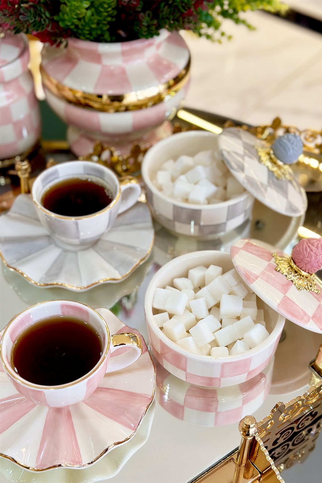 Checkered Pink Single Teacup Set