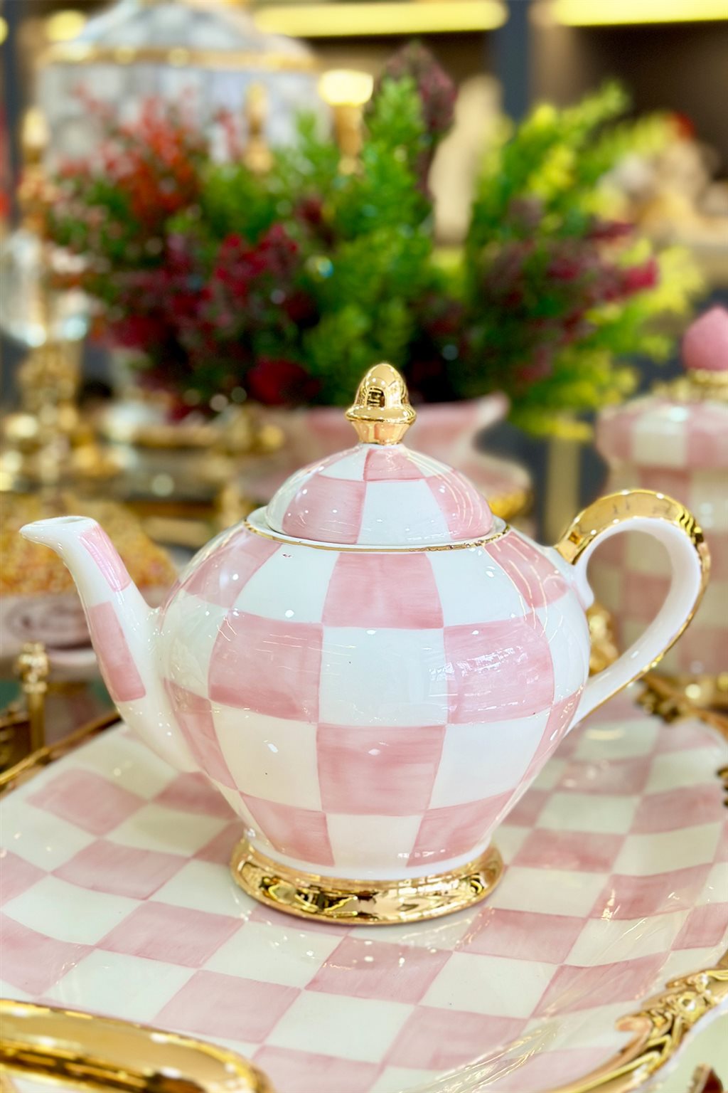 Checkered Pink Small Chubby Teapot